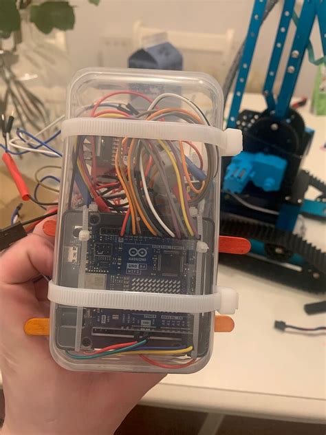 Uno R4 Bluetooth Remote Car Using L298n Giving Command Is Not Moving At