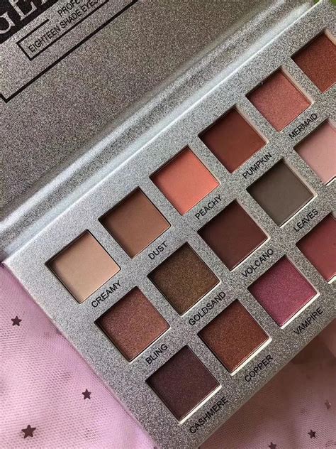 18 цветов водостойкая стойкая Обнаженная матовая Мерцающая палитра макияж Минеральные