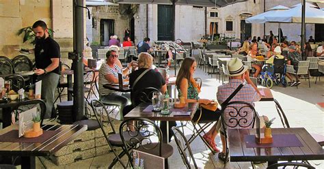 Server Assistant Interview Questions