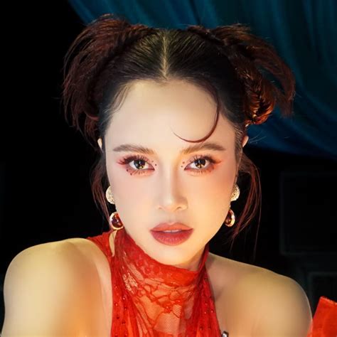 Vừa Bước Ra đường đi Vờn Pickaball Với C C Bỗng Quay Sang Nói Nhìn Vợ Hề Lắm 🤨 Ủa Là Sao Dị Cả