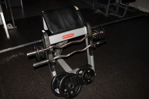 Star Trac Weight Training Station Arms With Weights Ps Auction We Value The Future Largest