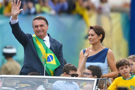 Pl Solicita Pesquisa Para Saber O Nível De Aprovação De Jair E Michelle