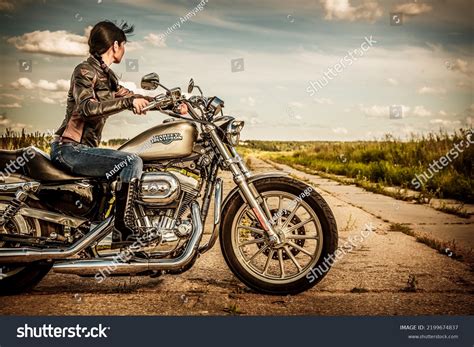 Harley Davidson Biker Girls