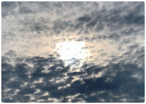 朝の空に鱗雲 ゆるくまったり 自分に還る