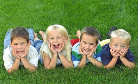 Здравословно ХРАНЕНЕ НА ДЕЦА И ЮНОШИ