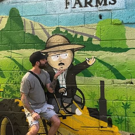 U H L M A N N Itsuhlmann • Threads Say More