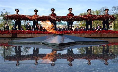 Laying Wreath At The Tomb Of The Unknown Soldier • President Of Russia