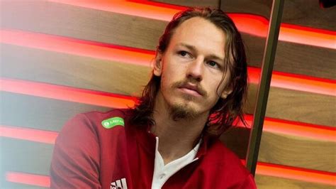 Новости футбола футбол России обзор еврокубков и мировых чемпионатов Все новости футбола