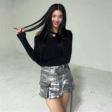 Meet Sophia Laforteza K Pop Girl Group Katseyes Lead Vocalist With
