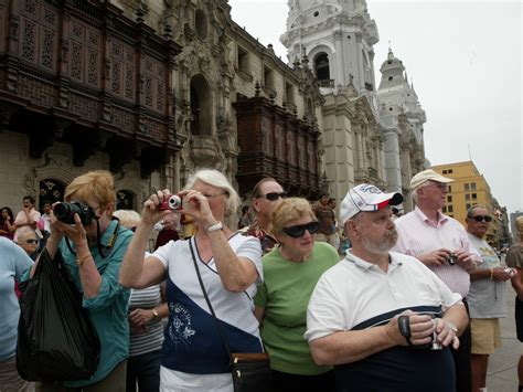 Sunat Aprueba DevoluciÓn Del Igv A Turistas Asesoría Legal Y