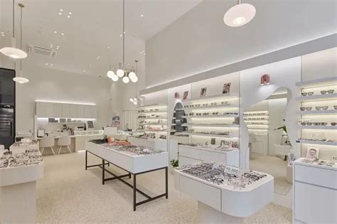 깔끔한 화이트톤 모던 22평 안경점 인테리어 안산 상록구 사동