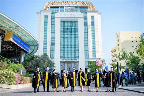 ผลงานการถ่ายภาพ งานรับปริญญา สถาบันบัณฑิตพัฒนบริหารศาสตร์ Nida Charwee Graduateth