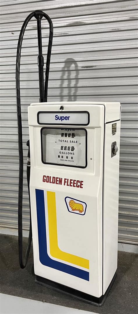 733 Wayne 605 With Original Fibreglass Update Panels And Canopy Golden Fleece Roadside Relics