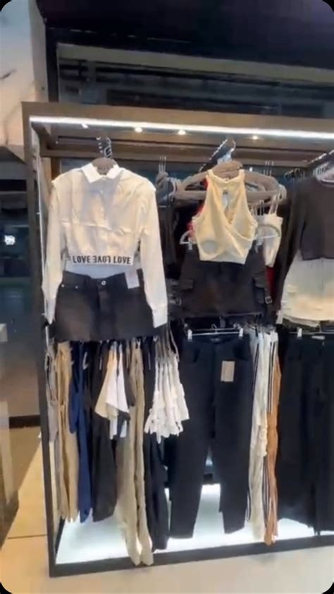 Pícara Shop Tienda De Ropa Picarashop • Instagram Photos And Videos
