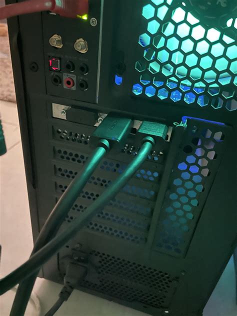 For Some Reason My Second Monitor Is Not Working I Tried All Solutions But Nothing Seems To