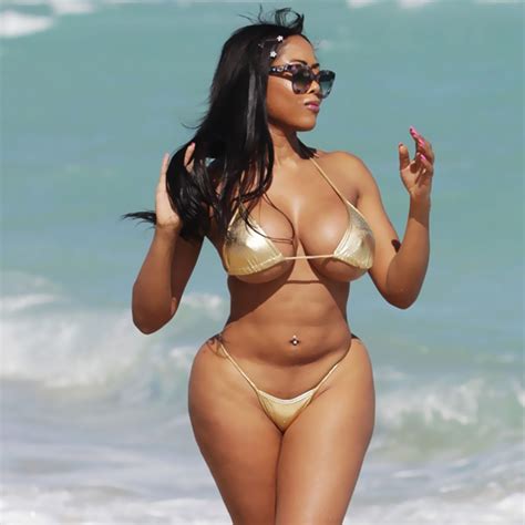 Porn Star Moriah Mills Showed Big Ass And Tits In Bikini Scandal Planet