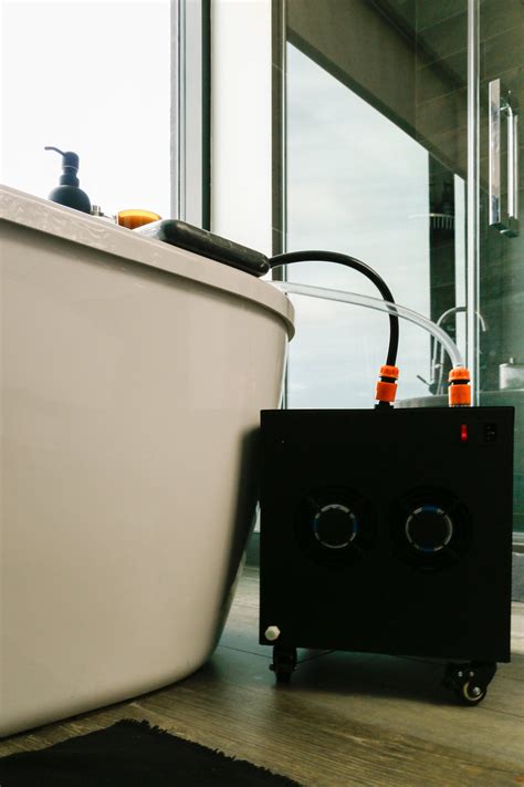 Turn Your Bathtub Into A 39º Cold Plunge Zeropod