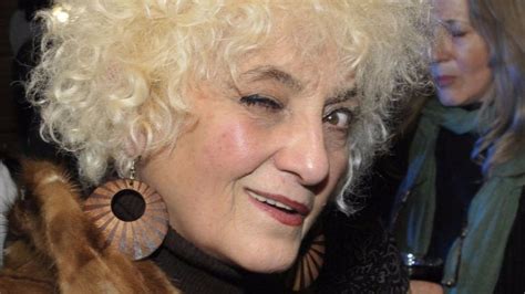 Актрисата легенда Латинка Петрова навръх 80 ия си юбилей Животът изтича много бързо през пръстите