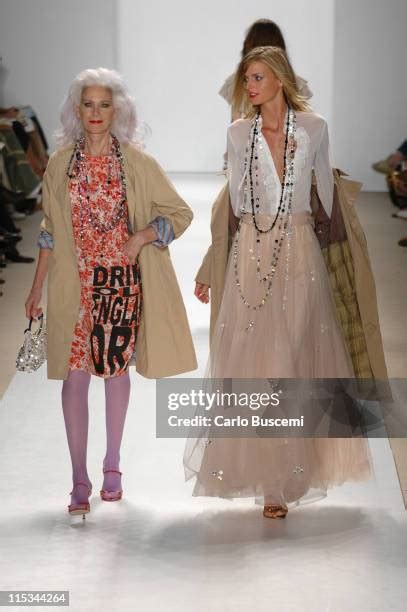 17 Nancy Ozelli Photos And High Res Pictures Getty Images