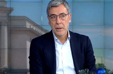 Даниел Вълчев Стават причудливи неща в преговорите за правителство