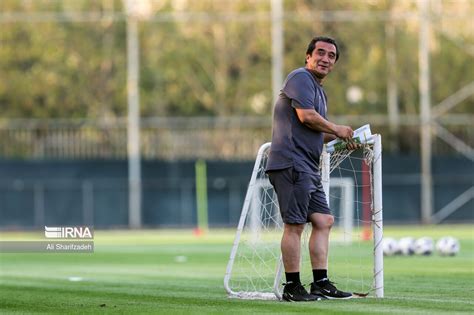 عزیزی پرسپولیس باید با باقری قرارداد یک ساله می‌بست؛ امیدوارم کریم