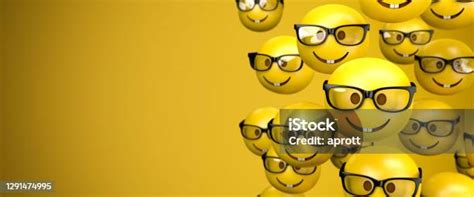 안경이 달린 괴상한 얼굴을 가진 대형 이모티콘 스마일 그룹의 3d 렌더링 복사 공간 웹 배너 크기 이모티콘에 대한 스톡 사진 및 기타 이미지 Istock