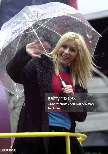 43206 Christina Christina Aguilera Photos And High Res Pictures Getty