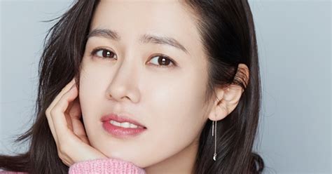 인터뷰④ 손예진 설레는 요즘 봄엔 연애하고 싶어요