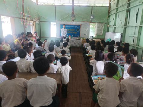 ဆင်ပေါင်ဝဲမြို့ အမှတ် ၂ ရပ်ကွက် အခြေခံပညာမူလတန်းကျောင်း၌ နယ်လှည့်စာကြည့်တိုက် ဟောပြောပွဲ၊ စာဖတ