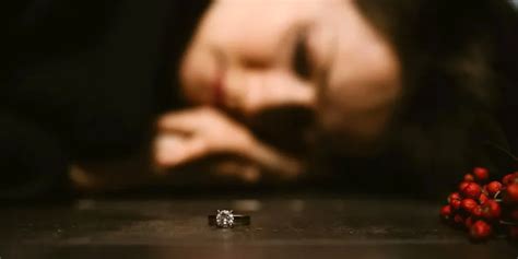 Съпругът ми ме заряза заради любовницата си на нашата 15 та годишнина и получи точно каквото