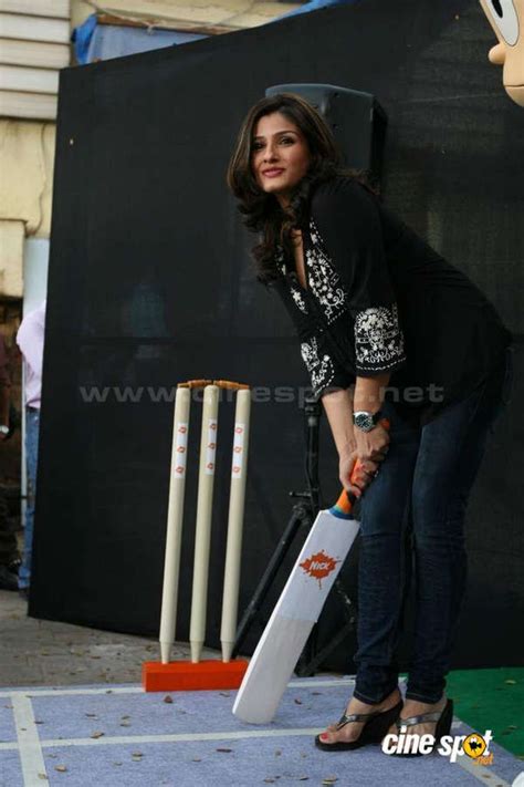 Raveena Tandon Feet Photos Sexy Feets Celeb Feets