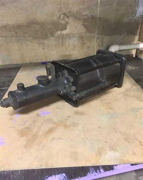 Пневмо гидро усилитель | Festima.Ru - Мониторинг объявлений