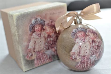 ЕЛОЧНЫЙ ШАР С ЛОГОТИПОМ КОМПАНИИ