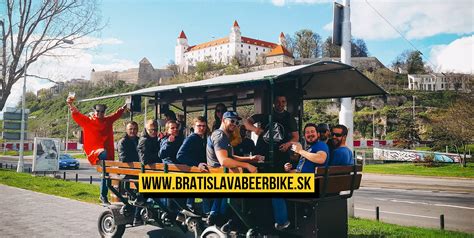 Rolling Saloon Правила и прописи Седи и врти ги педалите Ве молиме да останете на вашите