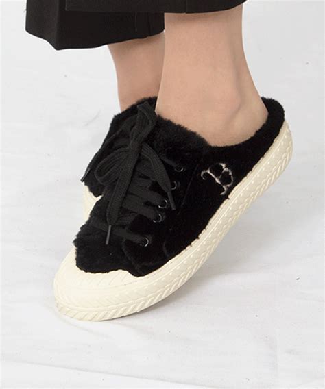 키엘노엘 여성 겨울 털 블로퍼 뮬 스니커즈 쿠션 퍼 운동화 슬리퍼 여자 단화 신발 뮬스니커즈 에이블리