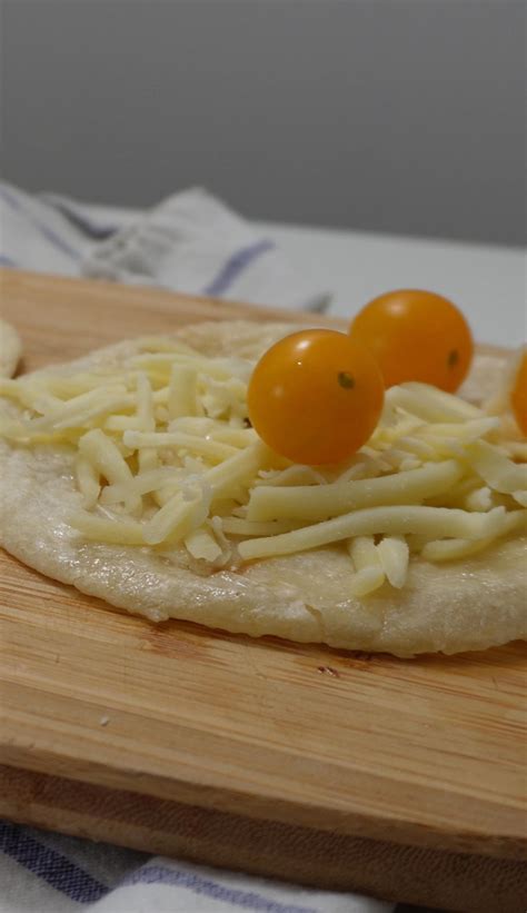 간단하고 정말 맛있는 새우 고르곤졸라 피자