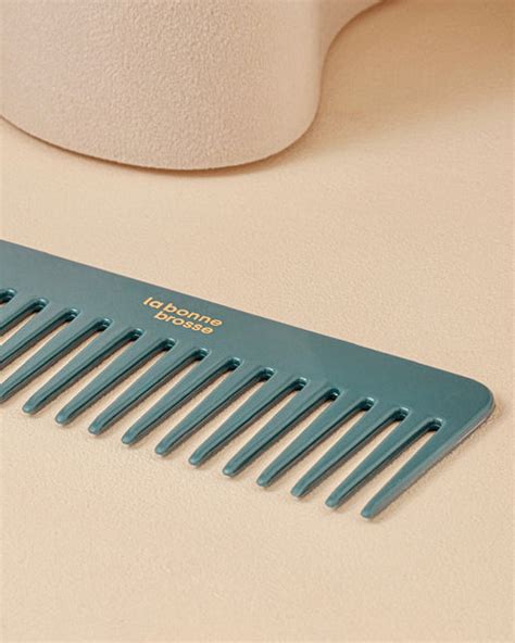 Peigne Démêlant Cheveux Comment Bien Le Choisir La Bonne Brosse