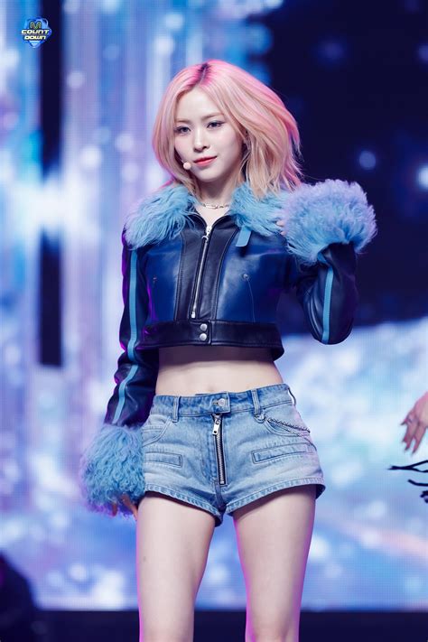 240125 Itzy Ryujin Mr Vampire At M Countdown Kpopping