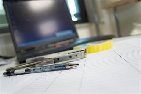 35 000 Computer Polygraph Pictures