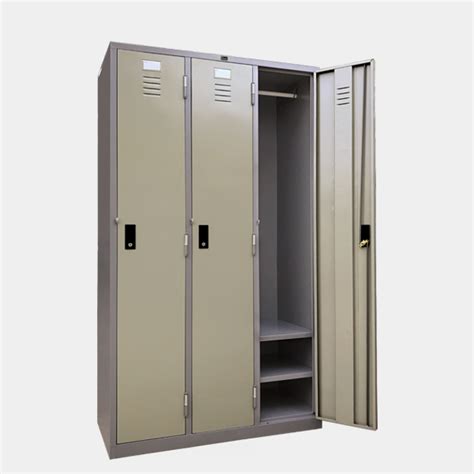 ตู้ล็อคเกอร์ 3 ประตู รุ่น Lk H3 แข็งแรง คุ้มค่า จากไอคอนิคเฟอร์นิเจอร์