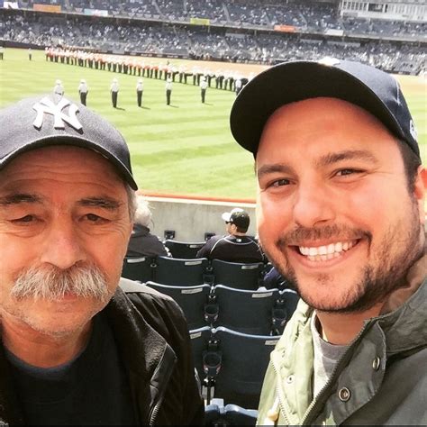 Robert Lyness Instagram Twitter And Facebook On Idcrawl