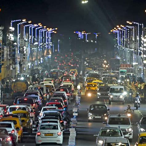 Traffic Movement In Kolkata Goods Vehicle Movement To Be Controlled