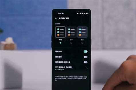 最不简单的“暗色模式”，可不只是换一个“色”这么简单凤凰网视频凤凰网