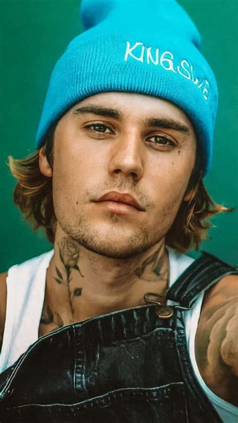 Download Free Justin Bieber Celebrates His Fourth Consecutive Top 10