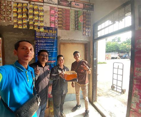 Salah Satu Bukti Kedekatan Kita Dengan Toko Adalah Merayakan Hari Ulang