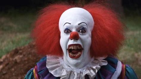 Tim Curry Had A Very Specific Vision In Mind For Its Pennywise The Clown