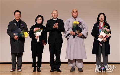 유인촌 국민과 함께 살아 숨 쉬는 박물관·미술관 만든다