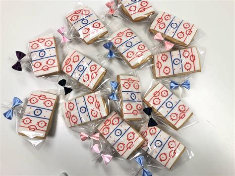 슈가컵케이크 아이스하키 컵케이크 And 슈가쿠키 🔹주문 제작 Blue Ribbon Cake