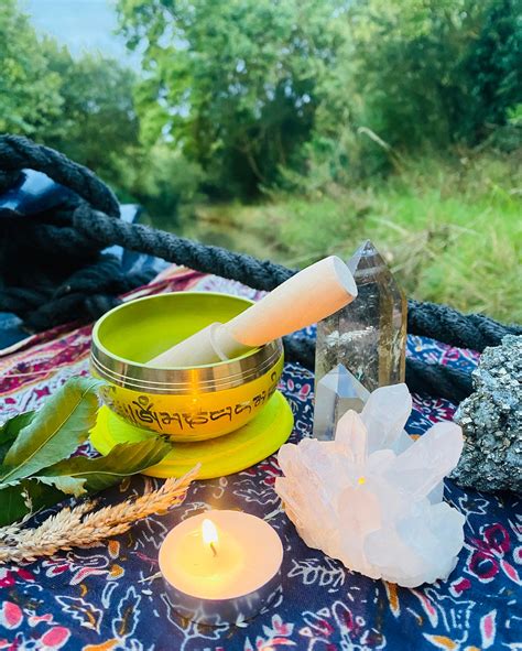 Solar Plexus Singing Bowl Crystal Intentions