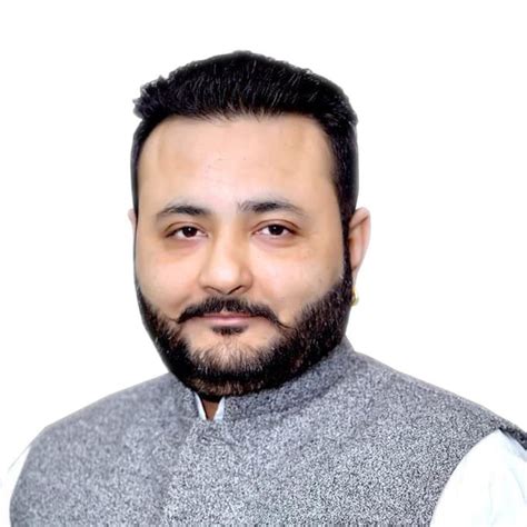 हम सपनों की दुनिया मे नही हक़ीक़त में जीने वाले लोग हैं नीतीश जी अपने